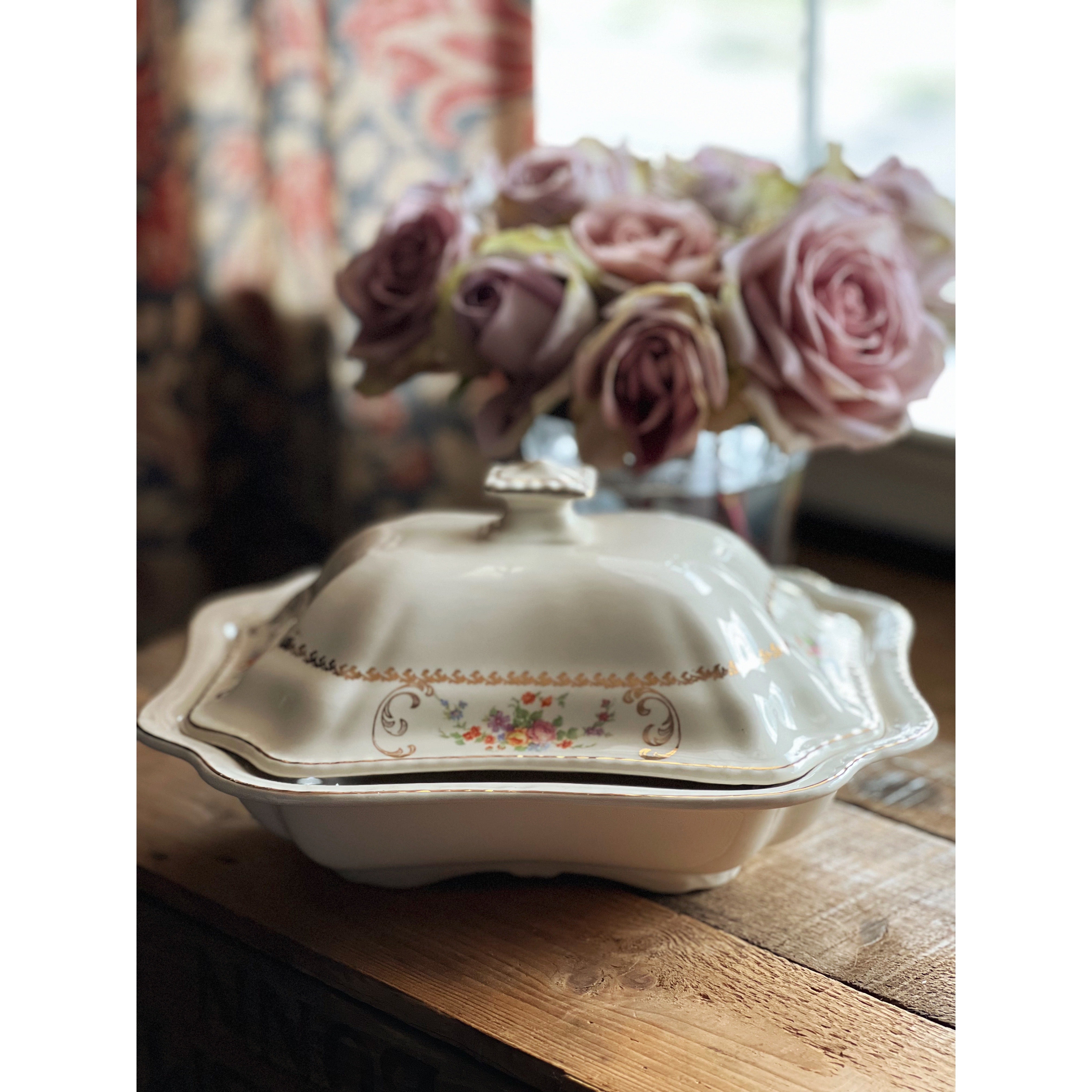 Steubenville Ivory Covered Vegetable Bowl – feastvintage